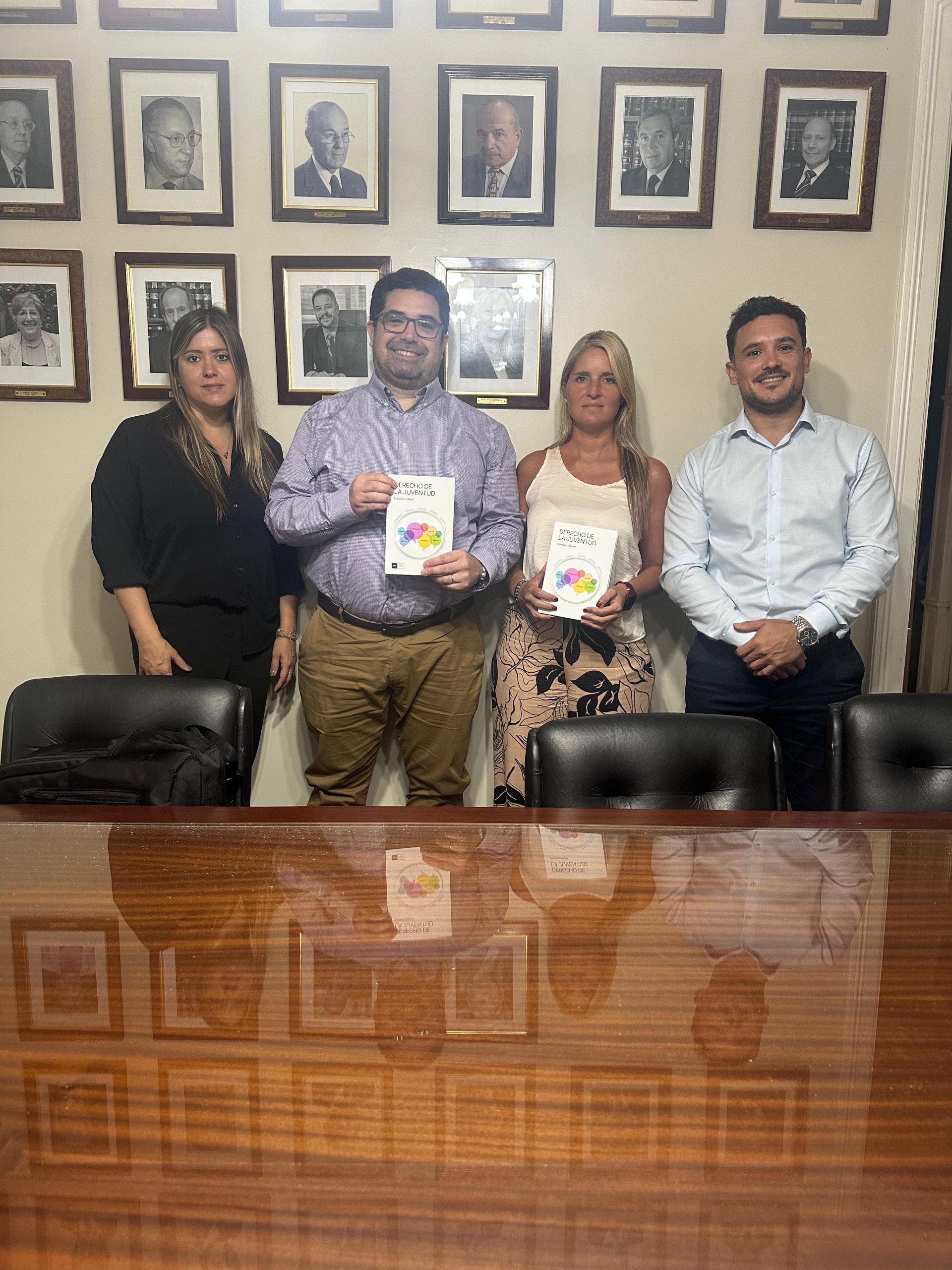 Promoviendo el Derecho de la Juventud: Visita del Dr. Francisco Menin ...